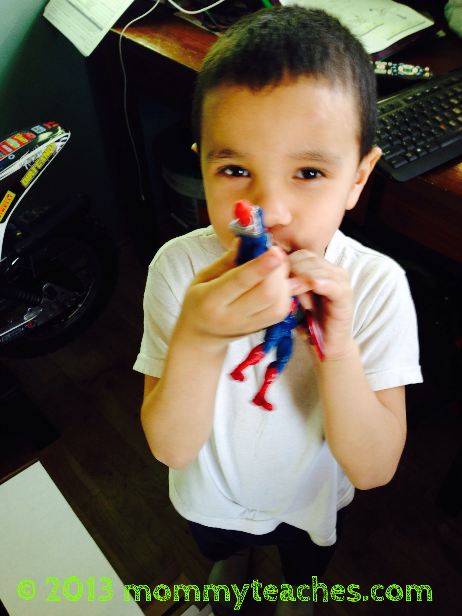 #MiHasbroMarvel Fosters A Child’s Imagination - Mommy Teaches
